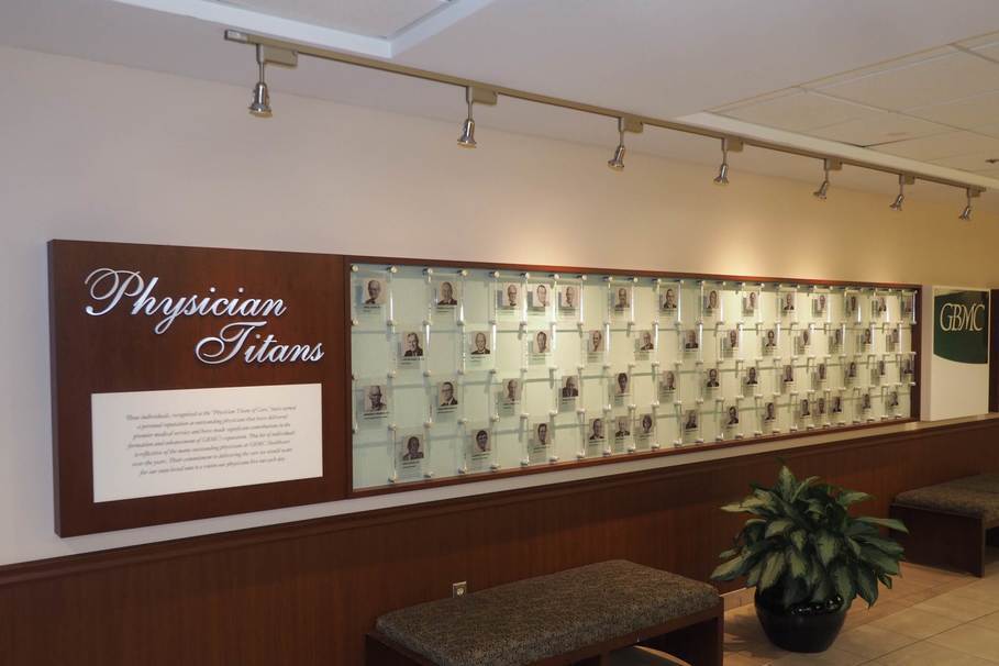 Employee & Achievement Recognition Displays | Adler Display