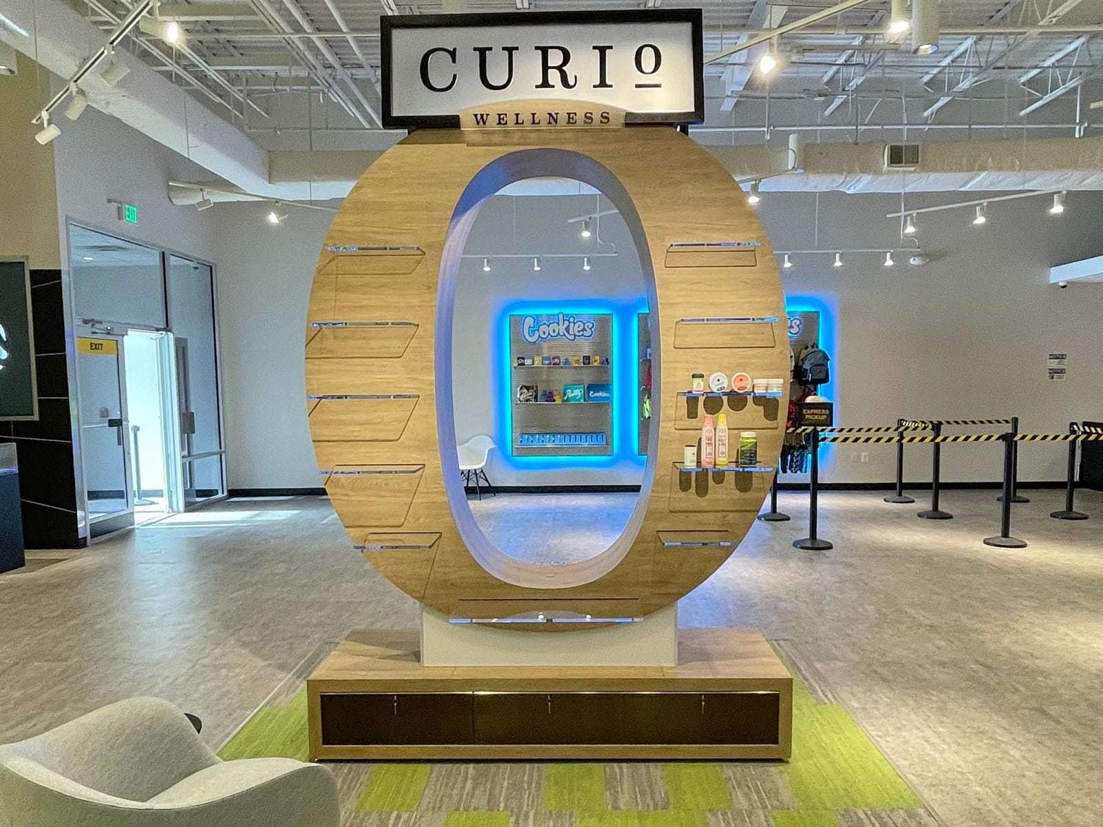 Eye-Catching Sales Center Displays | Adler Display
